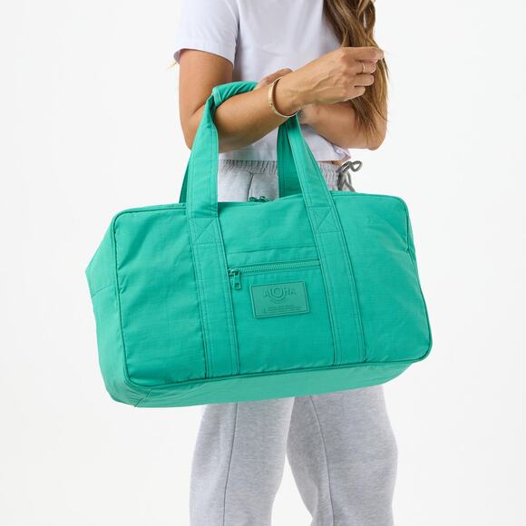 ALOHA Collection | Bags | Aloha Collection Keep It Light Weekender ...